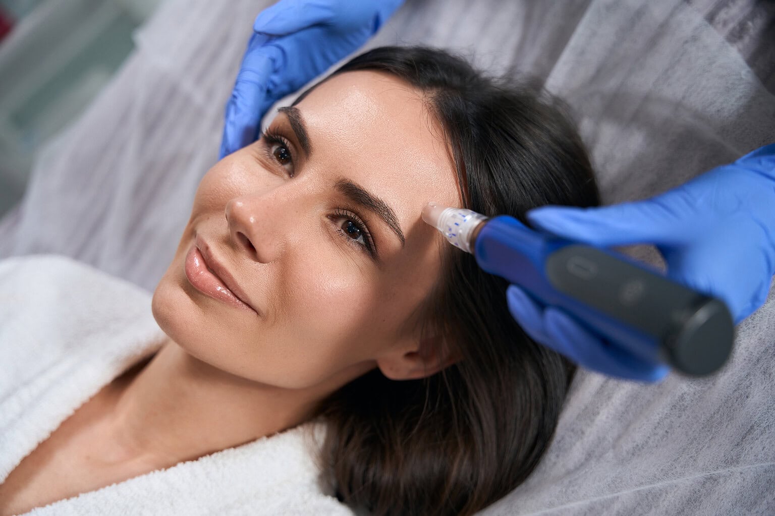SkinPen Vs. Dermapen - Which is Right for You? - Gold Coast Aesthetics